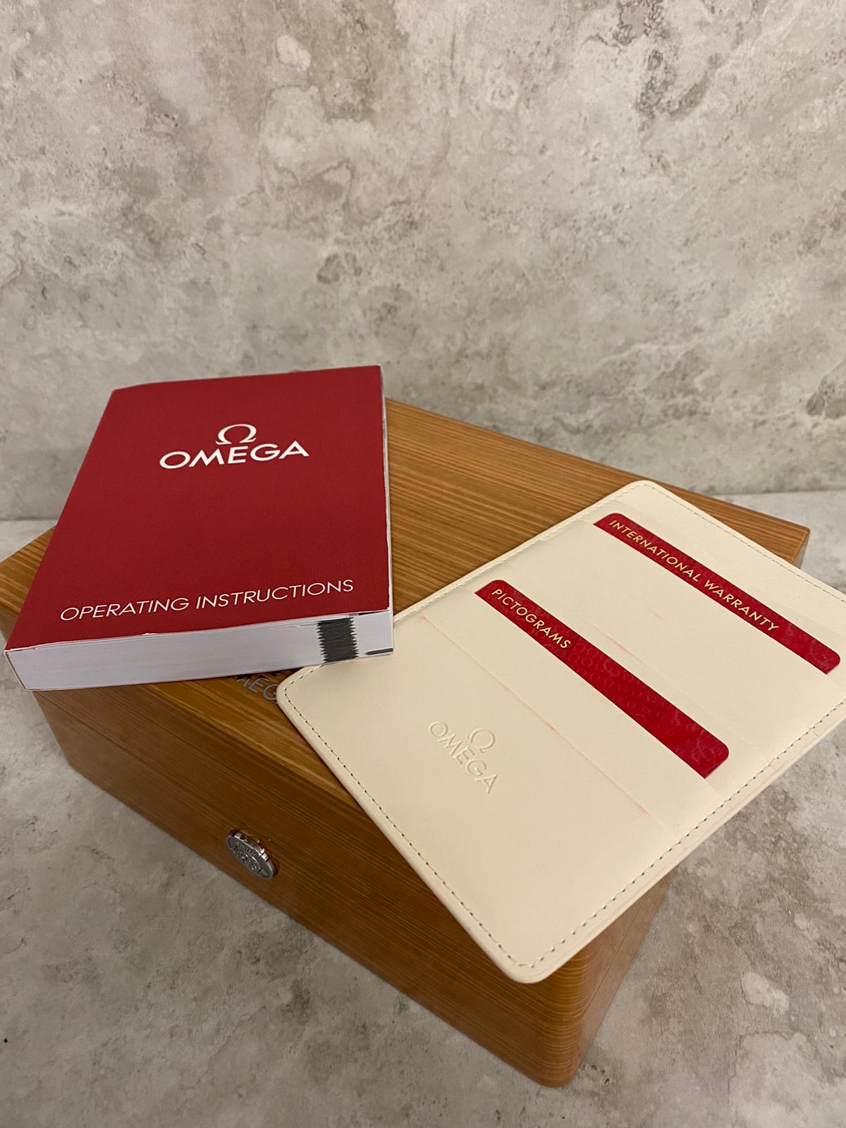 Omega Speedmaster Racing Ref: 326.30.40.50.01.001 - Unworn. As New ...