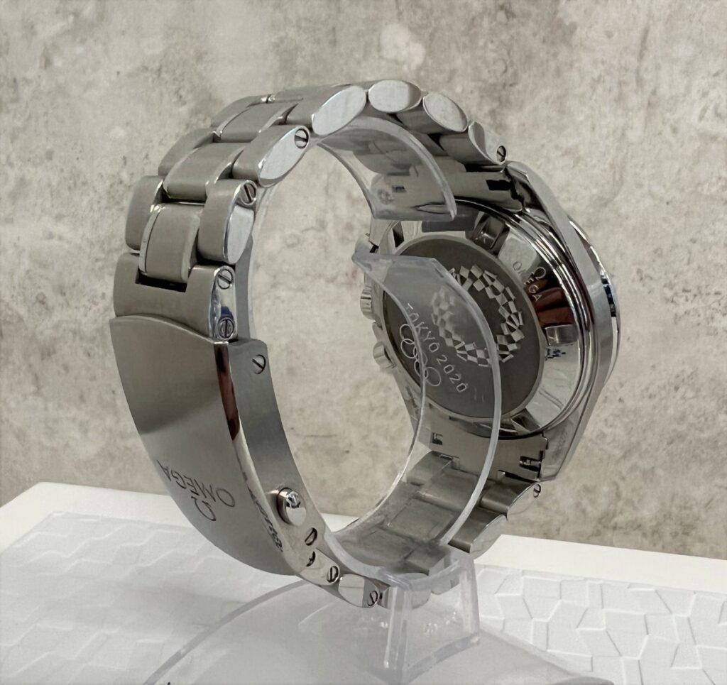 Omega Speedmaster Tokyo 2020 - Ref: 52230423006001 - Rising Sun - Full ...